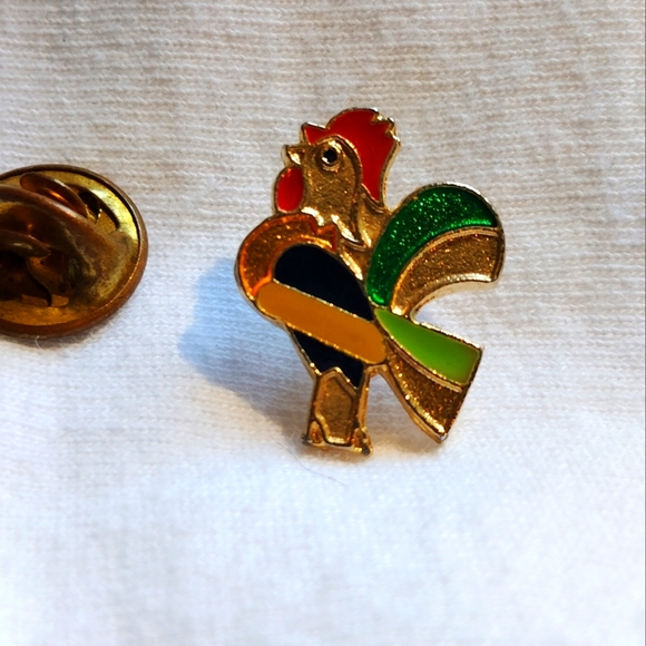 Jewelry | Vintage Ballou Multicolored Enamel Gold Tone Rooster Pin ...